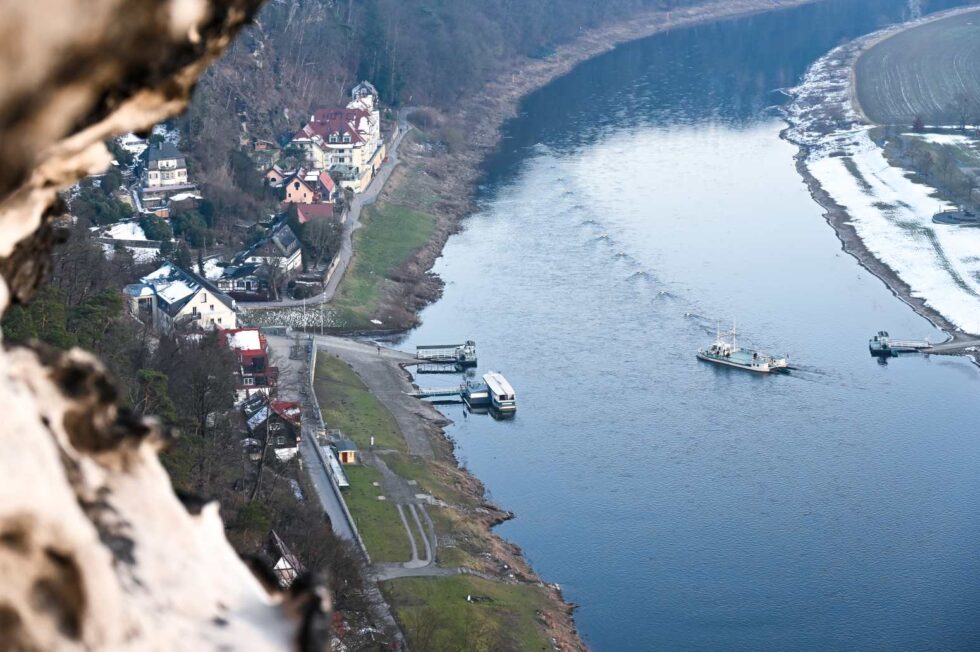 Die Fähre in Rathen – "Bergland" & "Ratiner" zur Fahrt über die Elbe ...