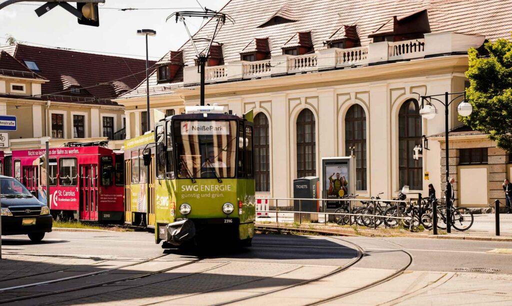 Entschleunigt durch Görlitz: Warum eine Fahrt mit der Straßenbahn mehr ...